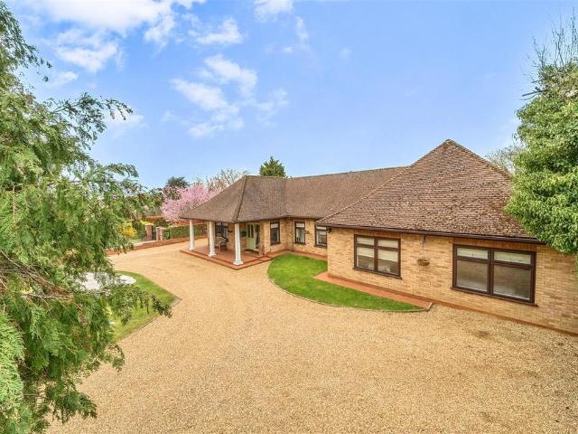 5 bedroom detached bungalow for sale