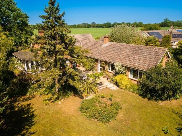 5 bedroom detached bungalow for sale