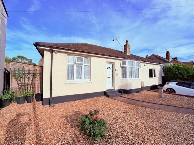 5 bedroom detached bungalow for sale