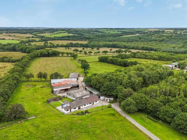 5 bedroom detached bungalow for sale