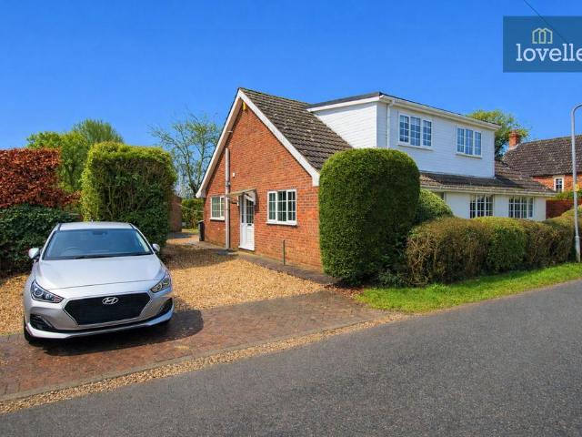 5 bedroom detached bungalow for sale