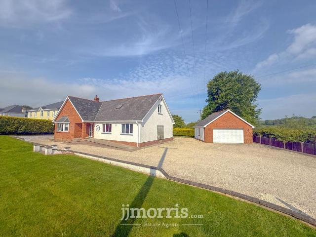 5 bedroom detached bungalow for sale