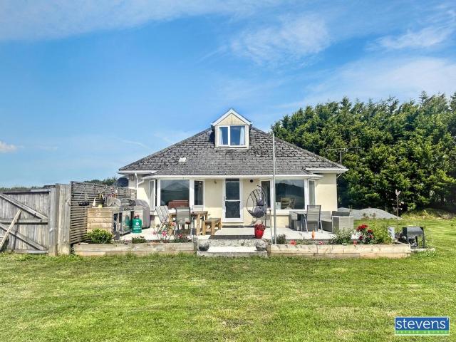5 bedroom detached bungalow for sale