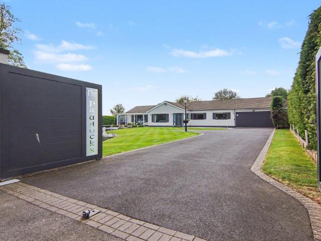 5 bedroom detached bungalow for sale