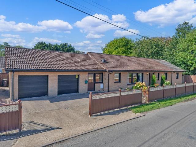 5 bedroom detached bungalow for sale