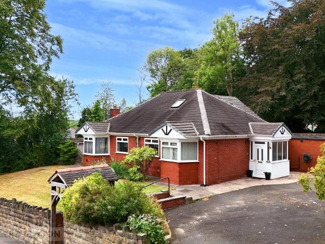 5 bedroom detached bungalow for sale