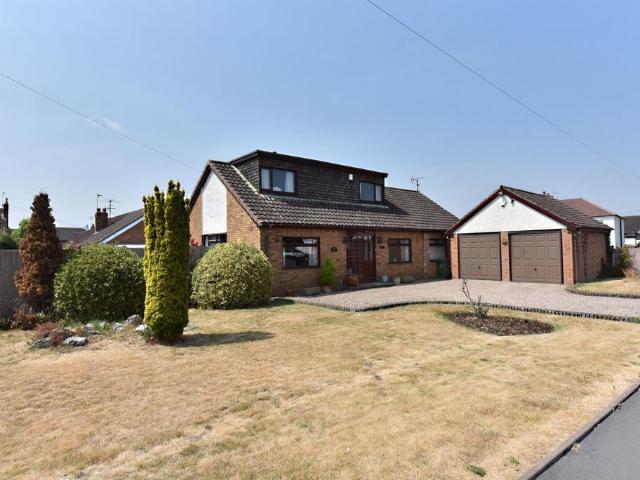 5 bedroom detached bungalow for sale