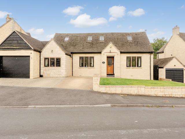 5 bedroom detached bungalow for sale