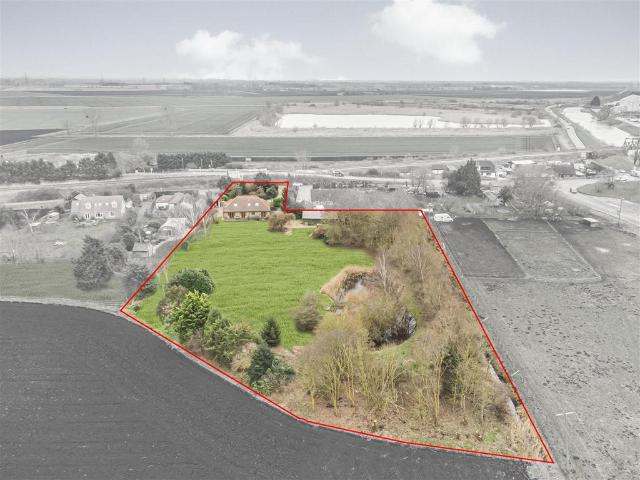 5 bedroom detached bungalow for sale