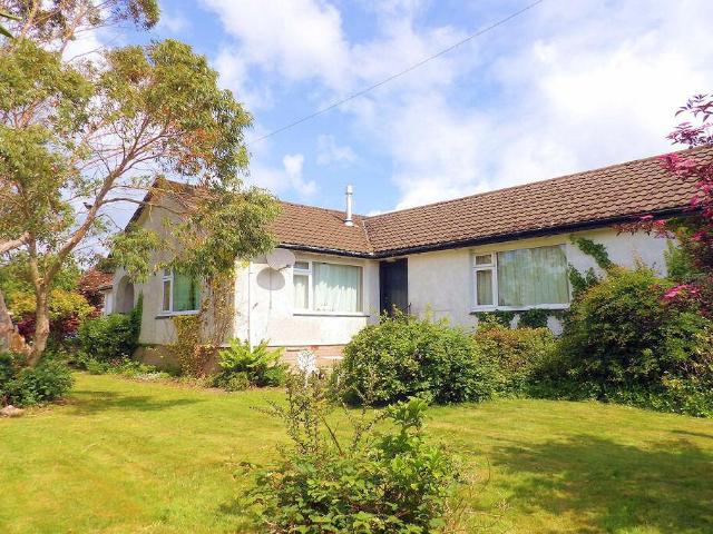 5 bedroom detached bungalow for sale