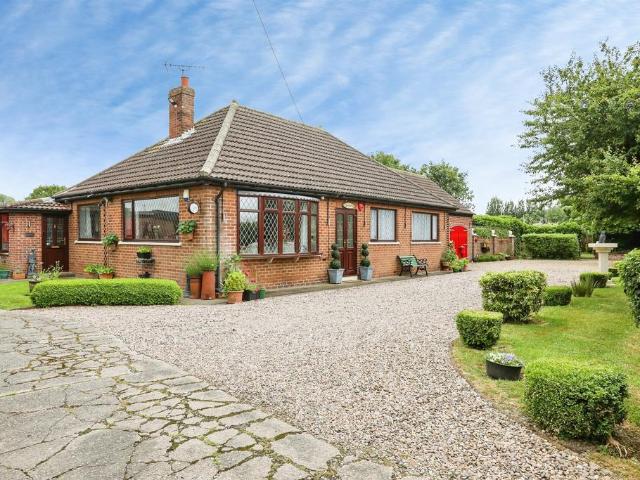 5 bedroom detached bungalow for sale