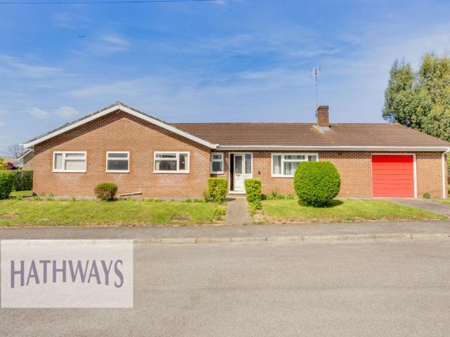 5 bedroom detached bungalow for sale