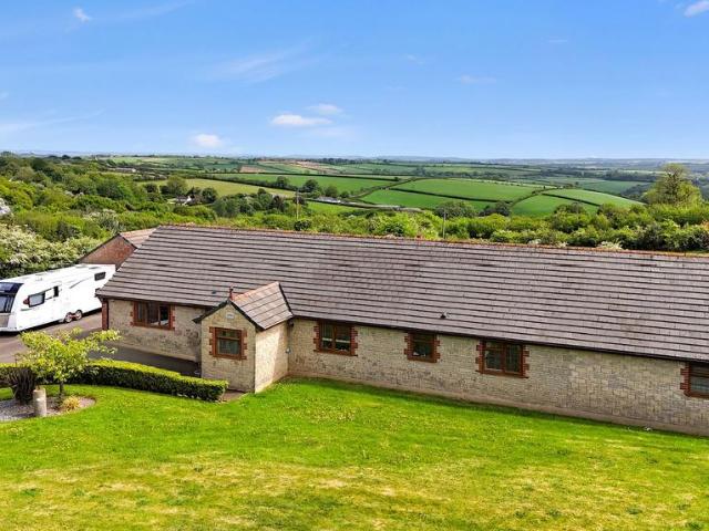 5 bedroom detached bungalow for sale