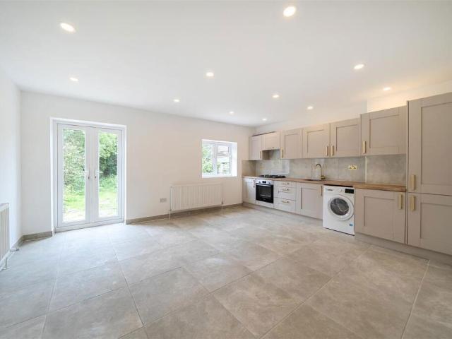 5 bedroom detached bungalow for sale
