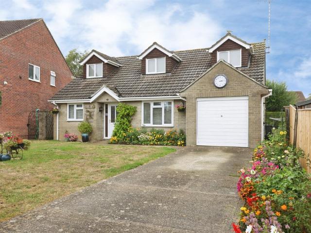 5 bedroom detached bungalow for sale