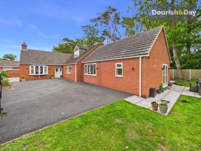5 bedroom detached bungalow for sale