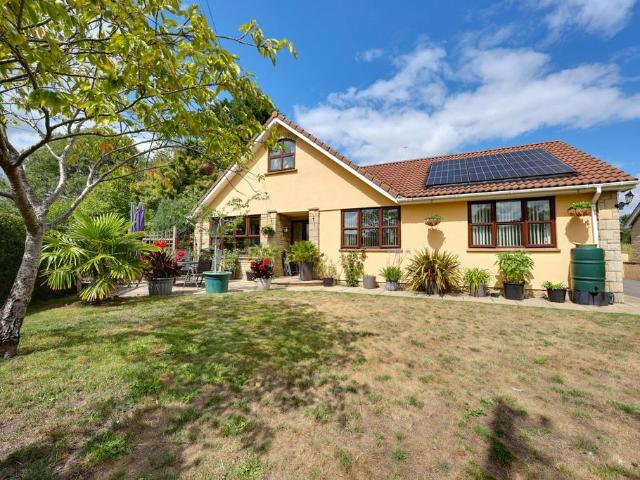 5 bedroom detached bungalow for sale