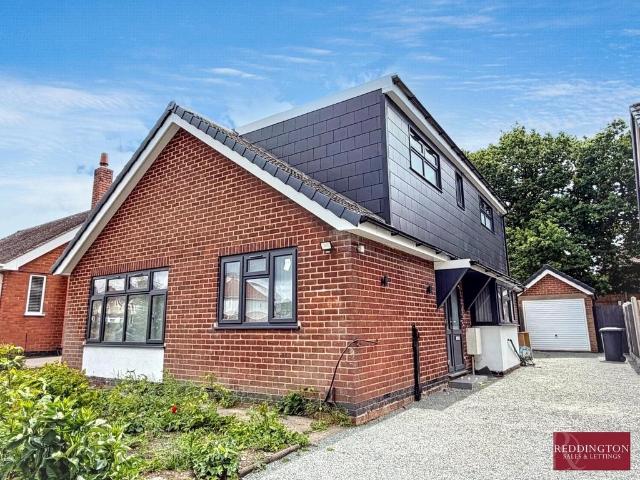 5 bedroom detached bungalow for sale