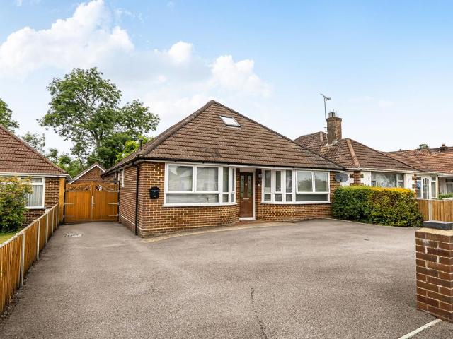 5 bedroom detached bungalow for sale