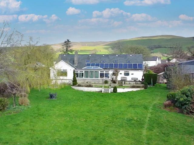 5 bedroom detached bungalow for sale