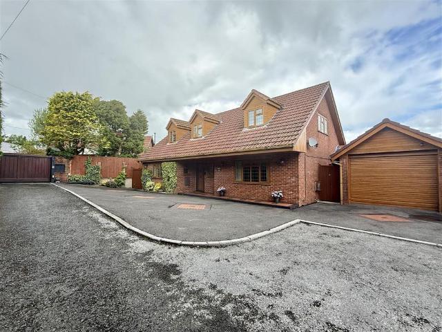 5 bedroom detached bungalow for sale