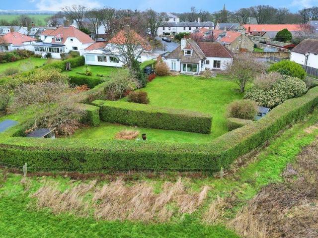5 bedroom detached bungalow for sale