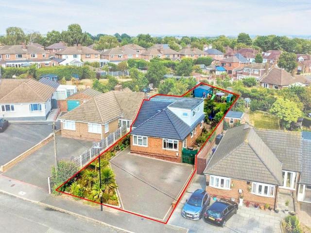 5 bedroom detached bungalow for sale