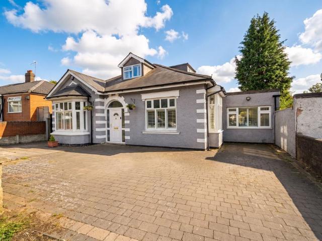 5 bedroom detached bungalow for sale