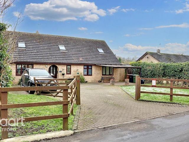 5 bedroom detached bungalow for sale