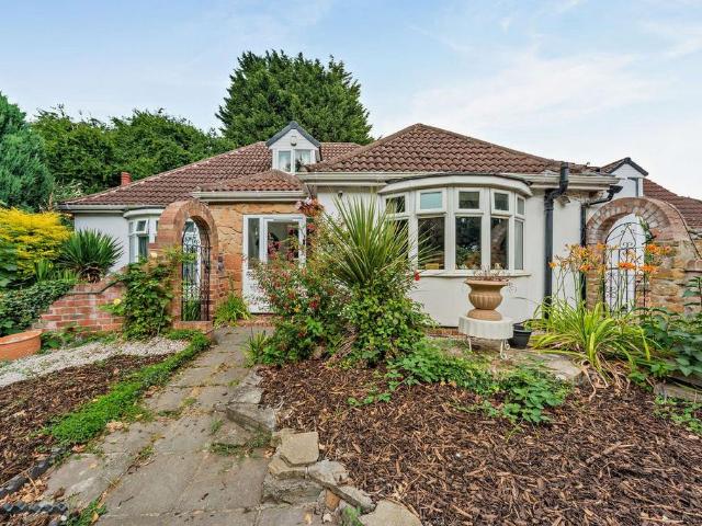 5 bedroom detached bungalow for sale