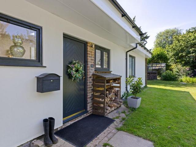 5 bedroom detached bungalow for sale