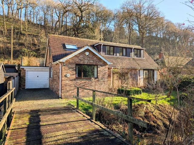 5 bedroom detached bungalow for sale