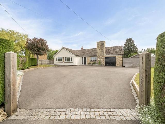 5 bedroom detached bungalow for sale