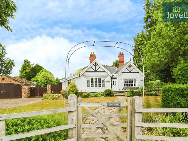 5 bedroom detached bungalow for sale