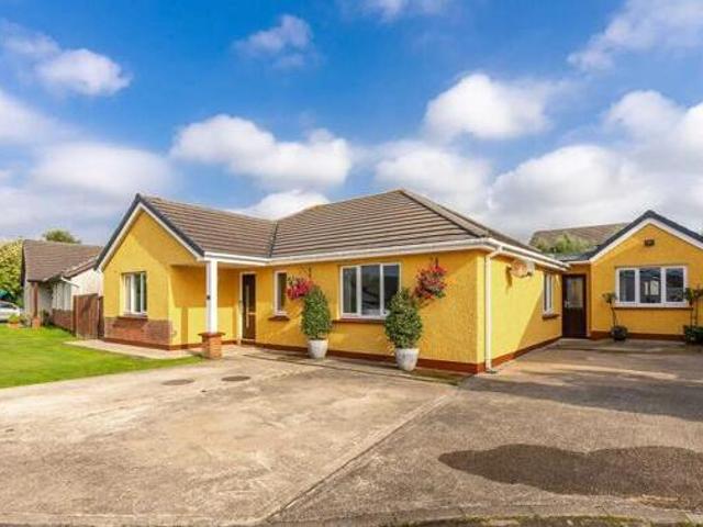 5 Bedroom Detached Bungalow For Sale In Bollan Drive
