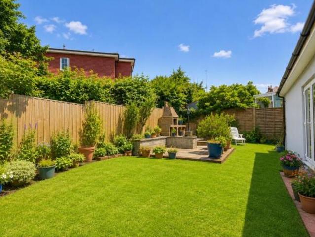 5 bedroom detached bungalow for sale in Guide Price £350,0000 £375,000! Bitterne! No Forward Chain! Versatile Accommodation!,SO19
