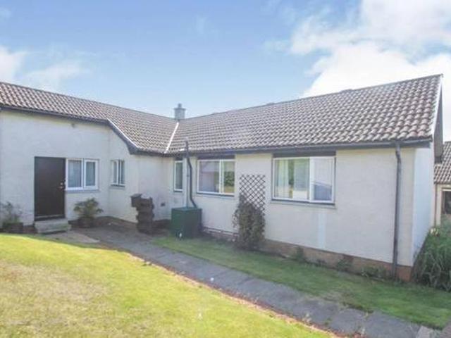 5 bedroom detached bungalow for sale in Dun Mor Avenue Lochgilphead PA31 PA31
