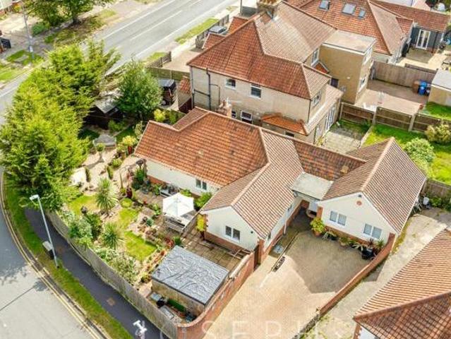 5 Bedroom Detached Bungalow For Sale In Ipswich