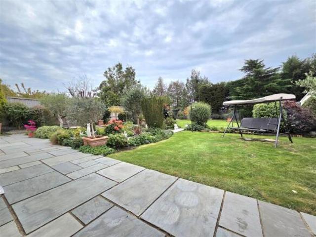 5 bedroom detached bungalow for sale in Old Elmore Lane, Quedgeley, Gloucester, GL2