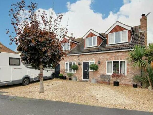 5 Bedroom Detached Bungalow For Sale In North Somercotes