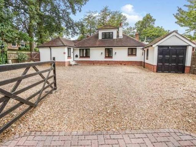 5 bedroom detached bungalow for sale in West End Road Southampton SO30 SO30