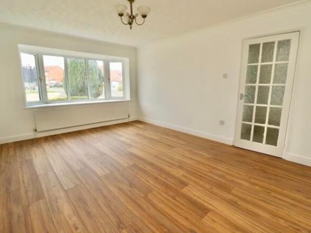 5 bedroom detached bungalow for sale in Thurlow Court, Lincoln, LN2