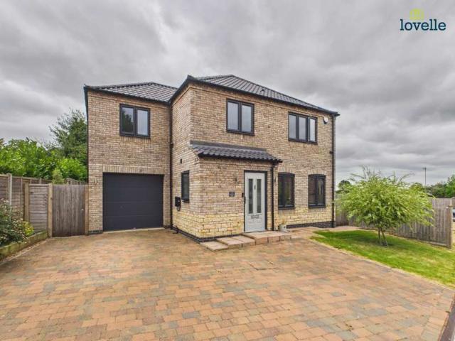 5 Bedroom Detached House