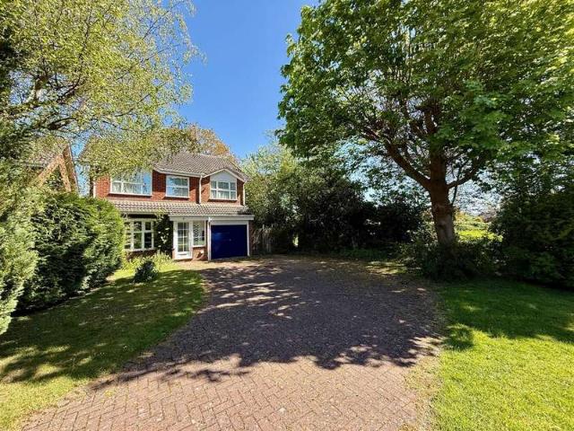 5 Bedroom Detached House