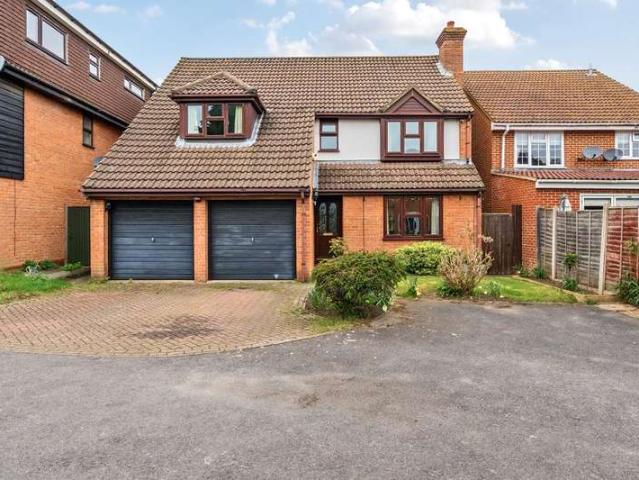 5 Bedroom Detached House