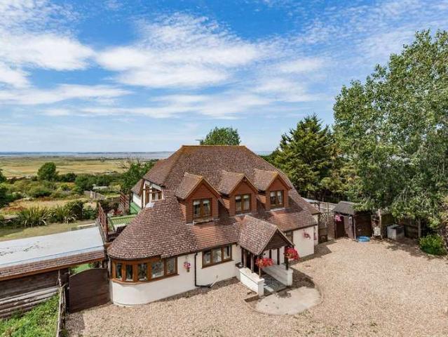 5 Bedroom Detached House