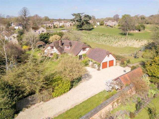 5 Bedroom Detached House