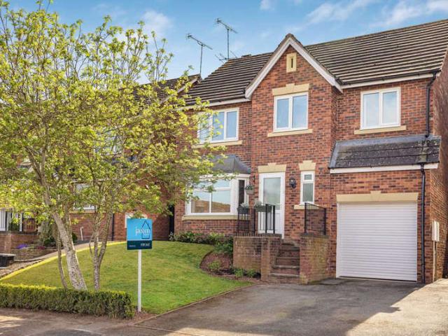 5 Bedroom Detached House