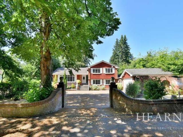 5 Bedroom Detached House