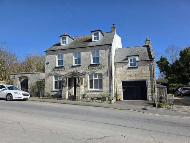 5 Bedroom Detached House